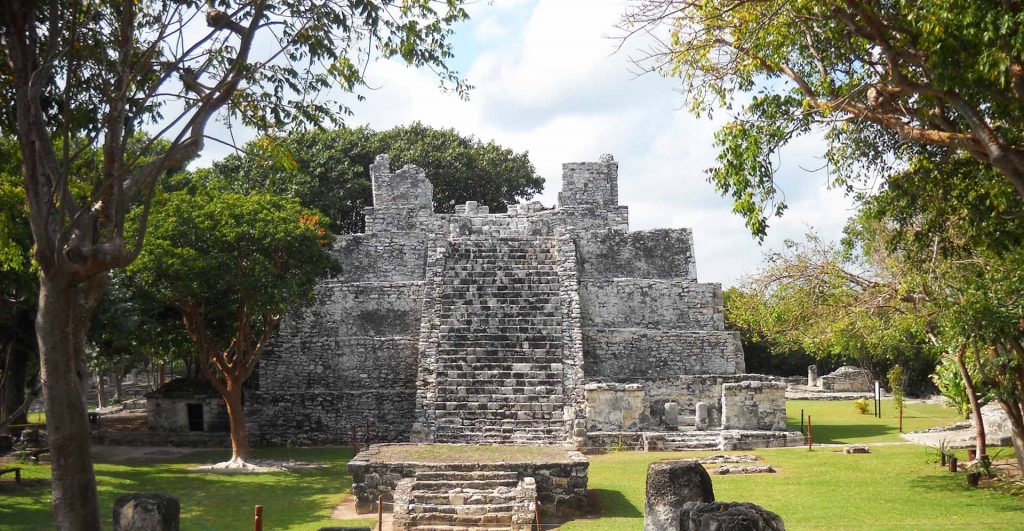 El Meco Archaeological Site - Cancun Paradise Transfer